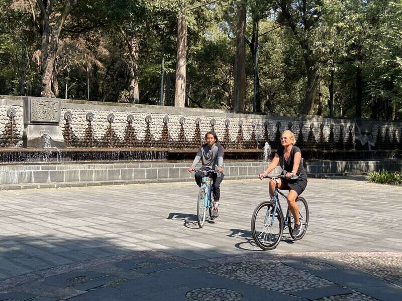 Mexico City: Bike, Cannabis, Nature, Food, Culture and History. - Key Points