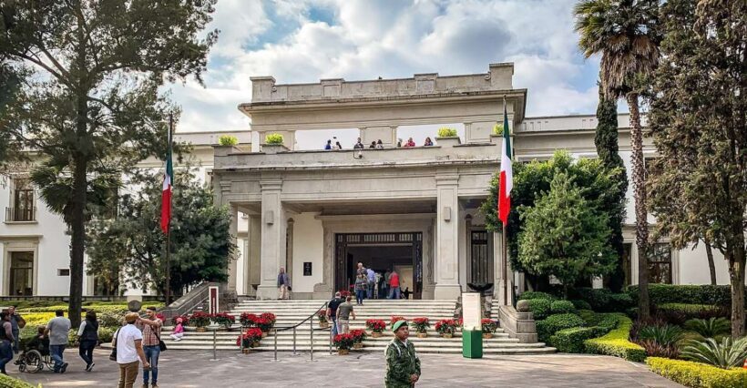 Mexico City: Discover Los Pinos Residence Tour and Cablebus - Key Points