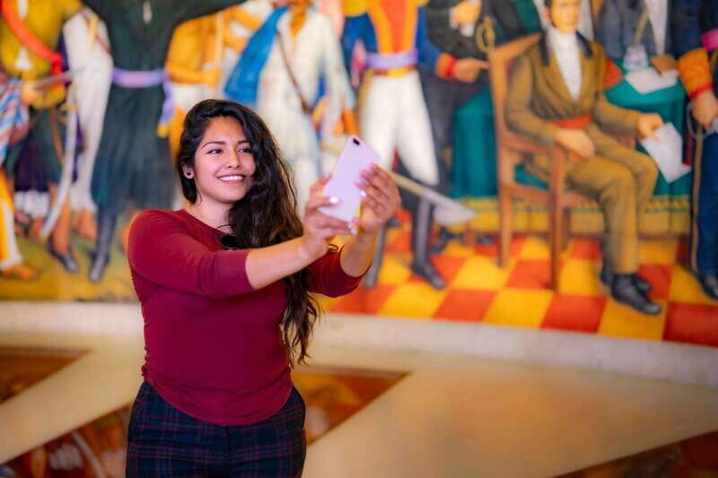 Mexico City: Fast Track Chapultepec Castle NHM Private Tour - About the Guide & Personalization