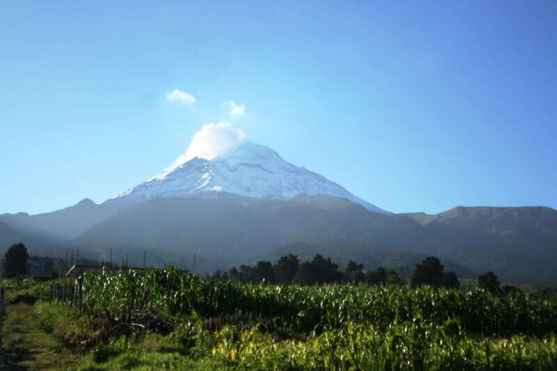 Mexico City: Guided Volcano Trek with Lunch - Key Points