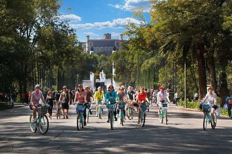 Mexico City: Private Chapultepec Park Bike Tour - An In-Depth Look at the Chapultepec Park Bike Tour