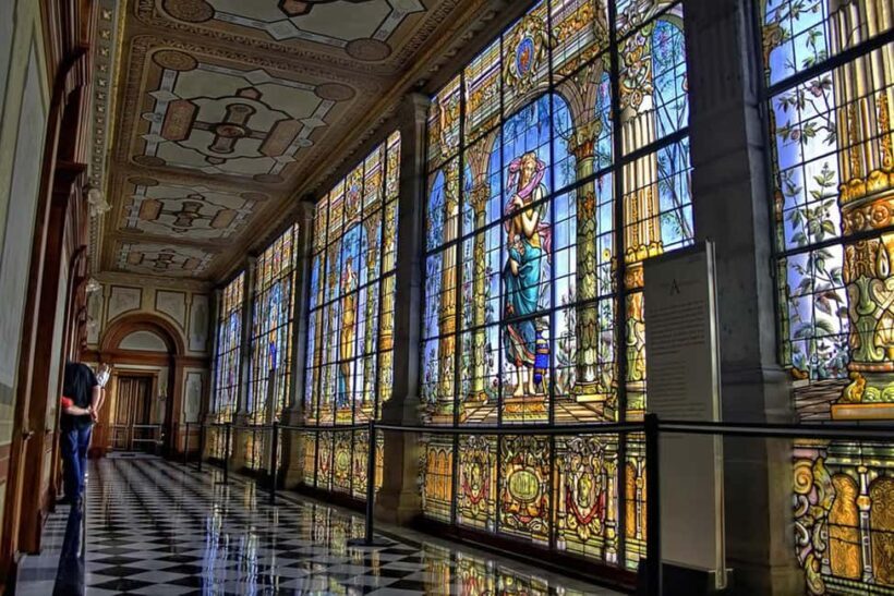 Mexico City: private tour guide through Chapultepec Castle - Key Points