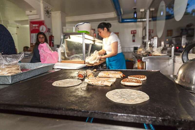 Mexico City: Tacos & Mezcal Night Food Tour - How Does the Price of $135 Play Out in Value?