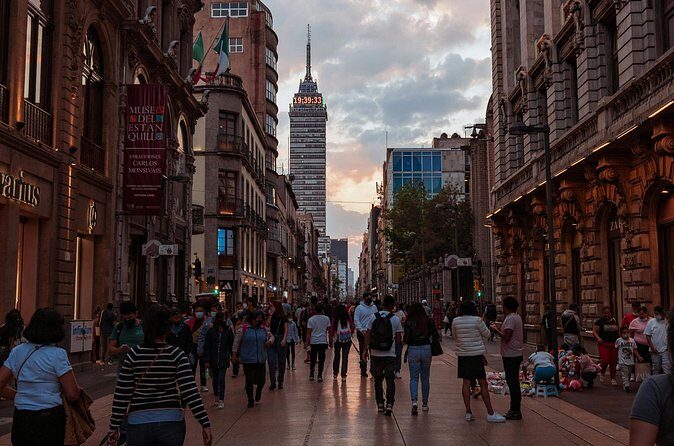 Mexico Citys downtown: history and secrets like never before - An In-Depth Look at the Mexico City Downtown Tour