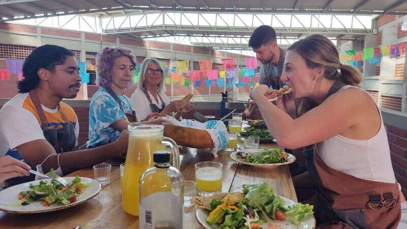 Mexico: Salsa Making Class in a Market with a Chef - Key Points