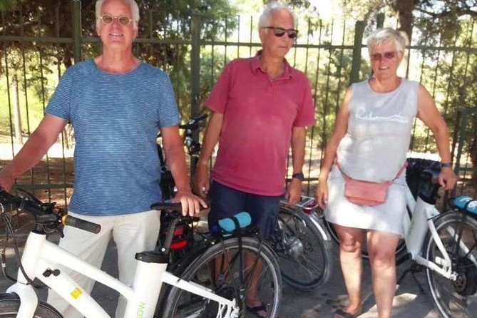 Mezedaki tasting and cycling tour on a eBike in Athens - A Closer Look at the Itinerary