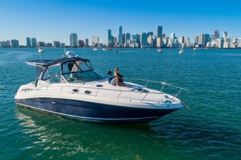 Miami: 37-Foot Sundancer Boat Rental - Key Points
