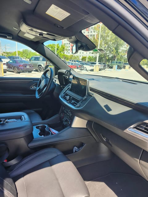 Miami Airport and Port of Miami Luxury private transfers - Key Points