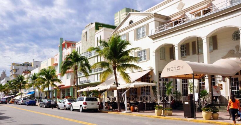Miami - Art Deco Highlights & The Wolfsonian Museum Tour - Exploring Miami’s Art Deco Heritage