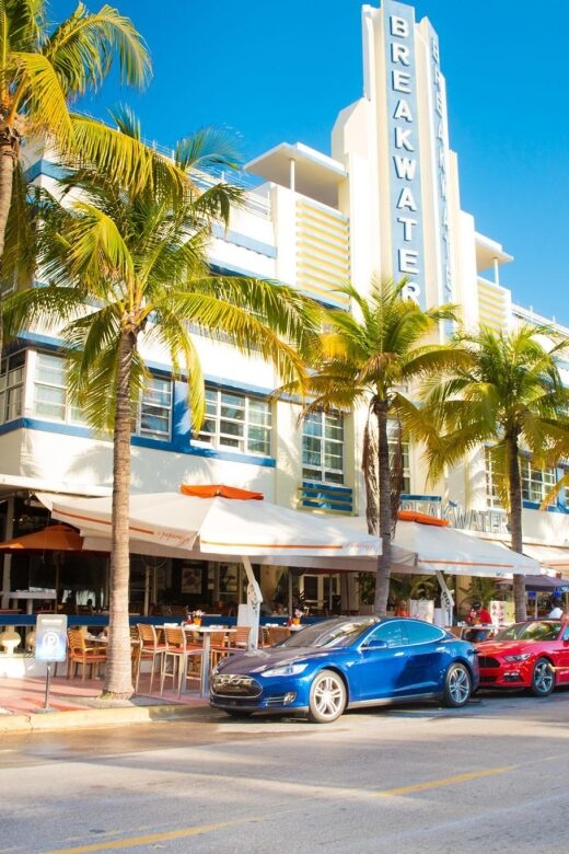 Miami - Art Deco Highlights & The Wolfsonian Museum Tour - The Walking Experience