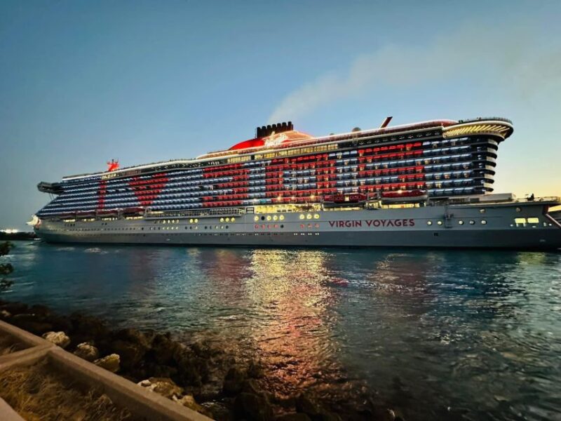 Miami Beach Bar Tour: Art Deco & Neon Lights with Historian - Key Points