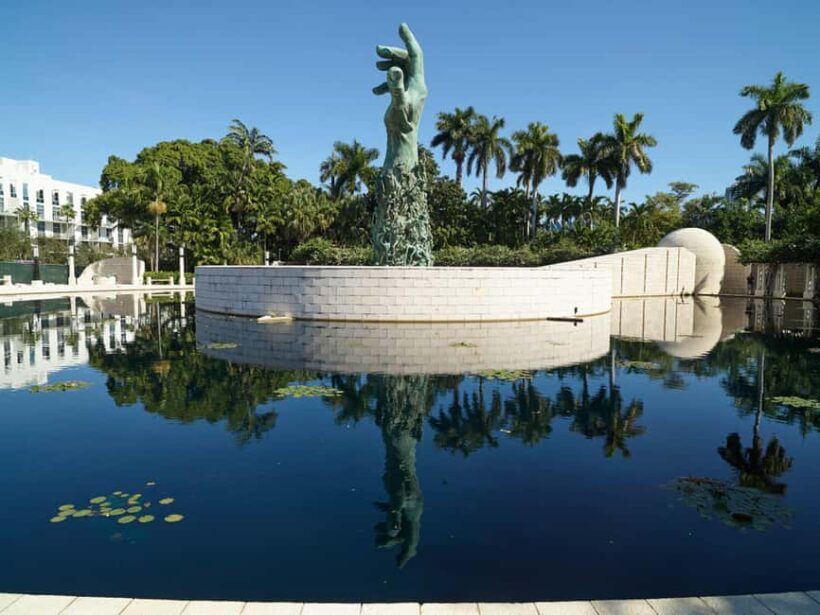 Miami Beach: Guided Tour with Expert Local Guide - The Experience & Group Dynamics