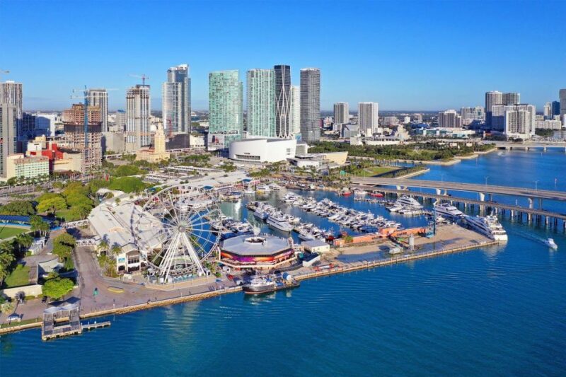 Miami: Biscayne Bay Boat Cruise with Transportation Included - The Celebrity Homes and Millionaire Row