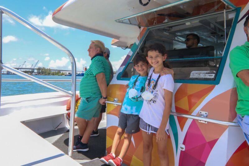 Miami: Biscayne Bay Celebrity Homes Sightseeing Cruise - The Guide’s Role and Review Insights