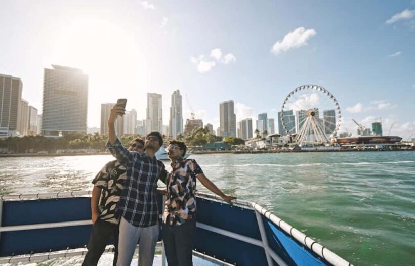 Miami: Biscayne Bay Millionaire's Homes Sightseeing Cruise - The Authentic Touch: What Past Travelers Say