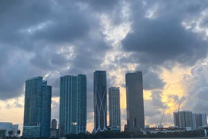 Miami: Biscayne Bay Star Island Sightseeing Cruise+Miami Skyline - Analyzing the Value