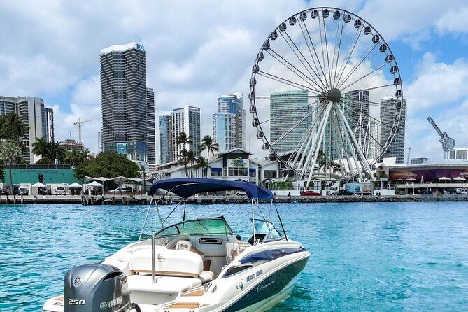 Miami Boat Rental in Crownline E2 Up to 8 Guests - Key Points