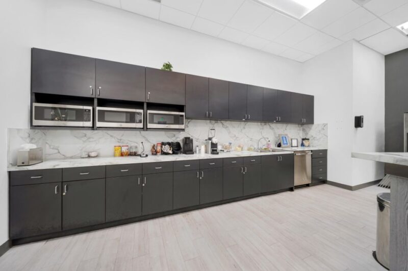 Miami: Cruise Line Lounge Access + Luggage Storage - The Location and Access: Easy to Find, Easy to Use