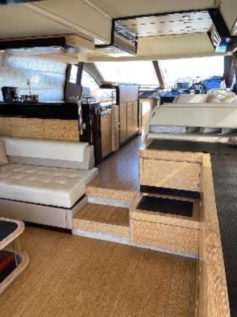 Miami: Epic Sail - Unforgettable Celebrations Aboard Yachts - An In-Depth Look at the Miami Yacht Experience