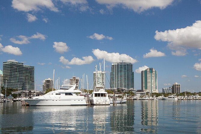 Miami Express Private Boat a 1- Hour Luxury Experience - Key Points