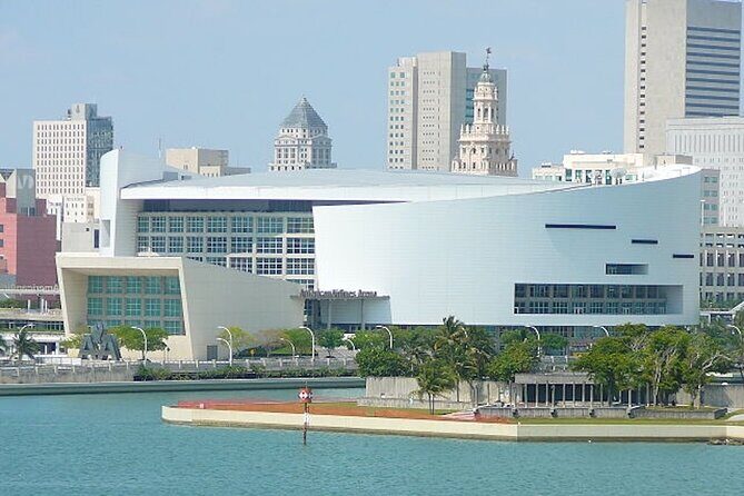 Miami Heat Basketball Game at Kaseya Center - A Practical Look at the Experience
