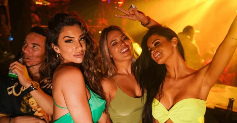 Miami Hip Hop Unique Xperience : Bar, Party Bus & Nightclub - Key Points