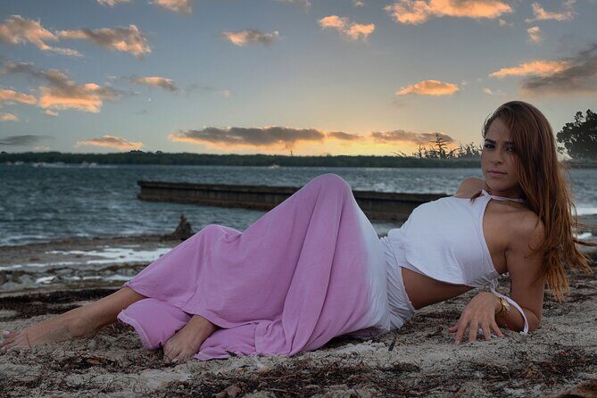 Miami Model Style Photoshoot with a Pro Model Photographer - In-Depth Look at the Miami Model Style Photoshoot