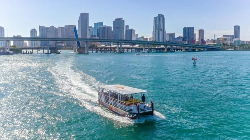 Miami: New Years Eve Fireworks Cruise on Biscayne Bay - The Experience Itself: What to Expect