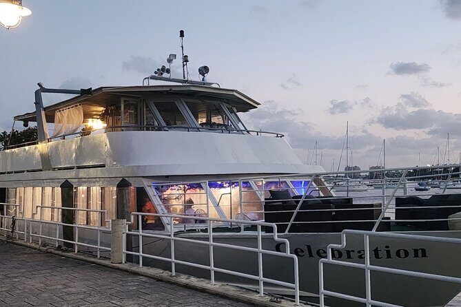 Miami NYE 2026 Yacht Party with Dinner, Open Bar & Fireworks - The Sum Up
