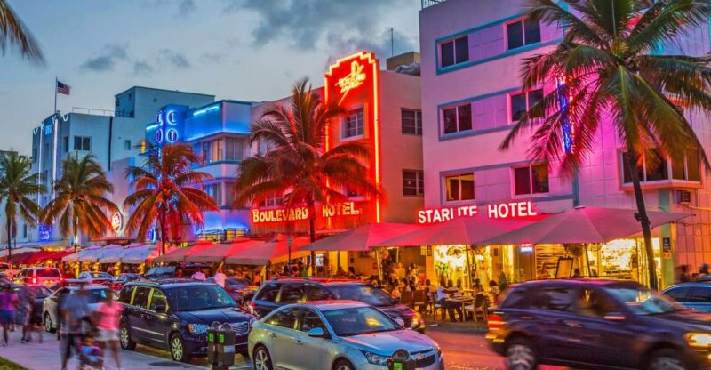 Miami: Open-top Bus Sightseeing Night Tour with Live Guide - Key Points