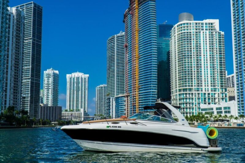 Miami: Private Boat Cruise and Tour with Captain - The Value for Your Money