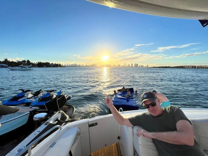 Miami: Private City Cruise of Miami Beach with French Guide - Who Is This Tour Best For?