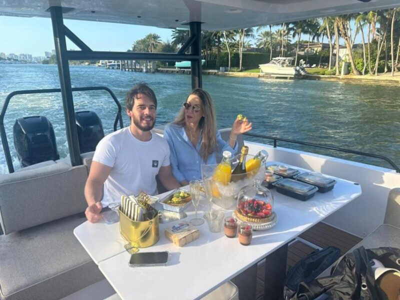 Miami: Private City Cruise of Miami Beach with French Guide - FAQs