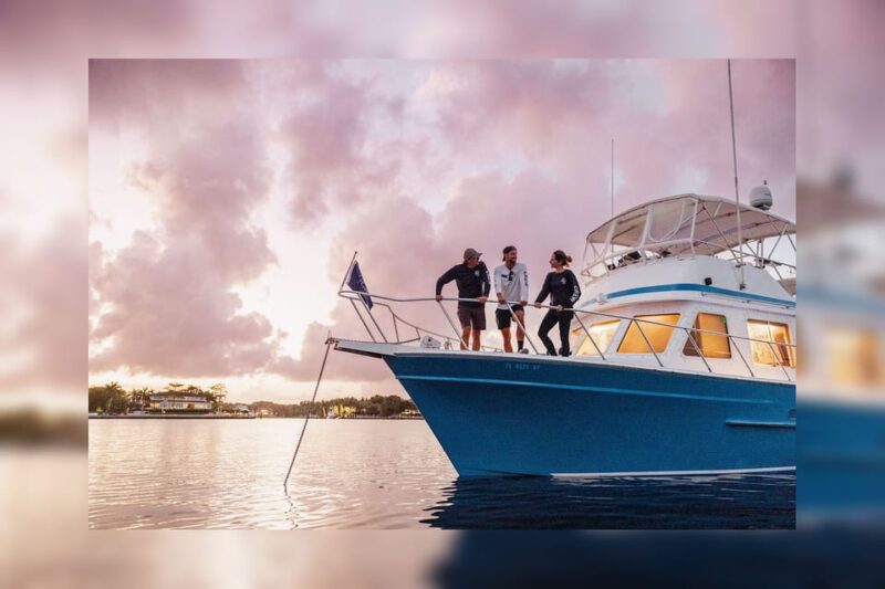 Miami: Private Dinner Cruise for 2 on a yacht. - Frequently Asked Questions