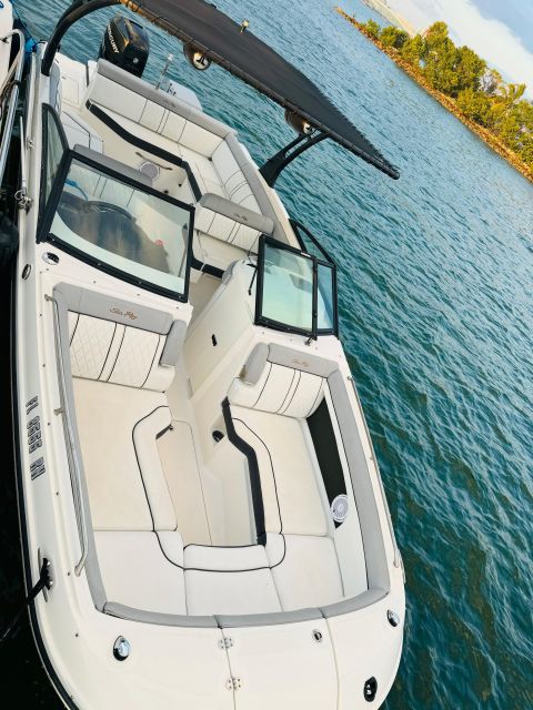 Miami: Private Guided Boat Tour with Champagne - Key Points