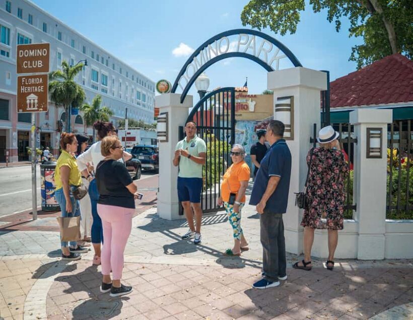 Miami: Private Iconic neighborhoods sightseeing tour - Exploring Miami’s Neighborhoods in a Private Setting