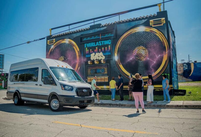 Miami: Private Iconic neighborhoods sightseeing tour - The Real Value of This Tour