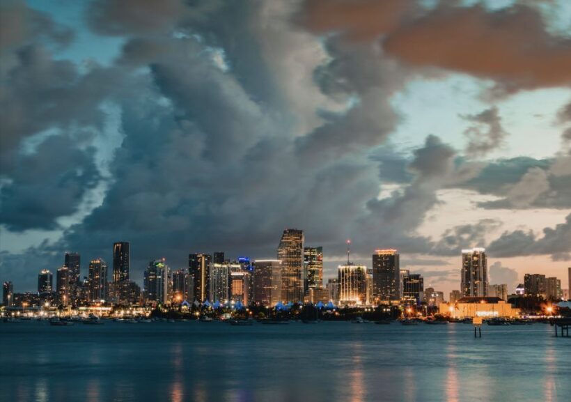 Miami: Private Luxury Airplane Tour with Champagne - Authentic Reviews & What They Reveal