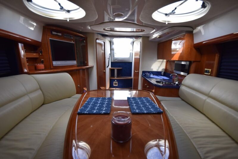 Miami: Private Yacht for up to 12 People - The Sum Up