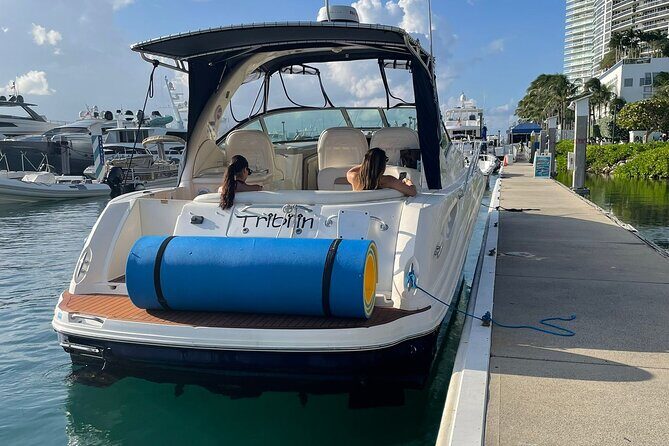 Miami Private Yacht Rental 2 to 4 hours for 12 ppl, Champagne - FAQ