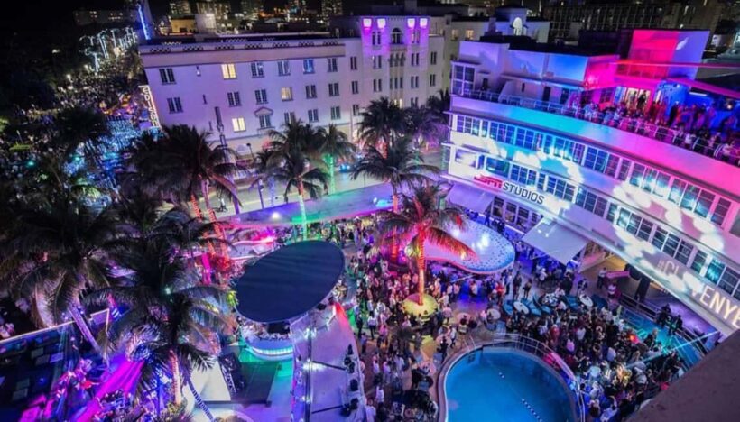 Miami Pub Crawl + Clubbing Experience - Key Points