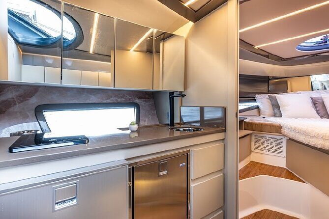 Miami: Rent a Private Yacht 4 Hours with Captain and Crew - Practical Tips for Your Yacht Day
