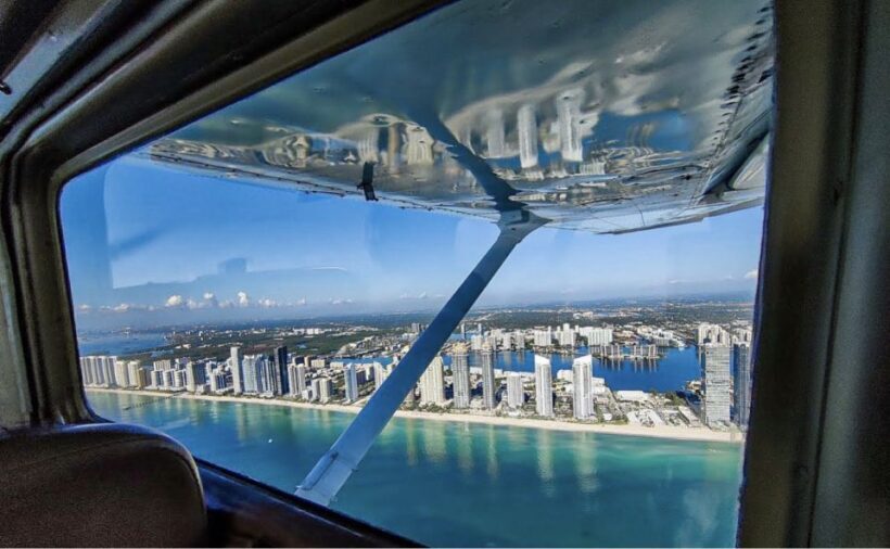 Miami: Romantic 1-Hour Private Flight Tour with Champagne - Who Should Consider This Tour?