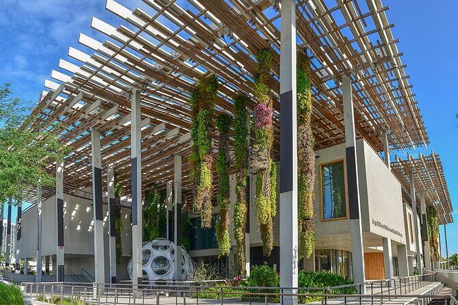 Miami Self-Guided Audio Tour - The Sum Up