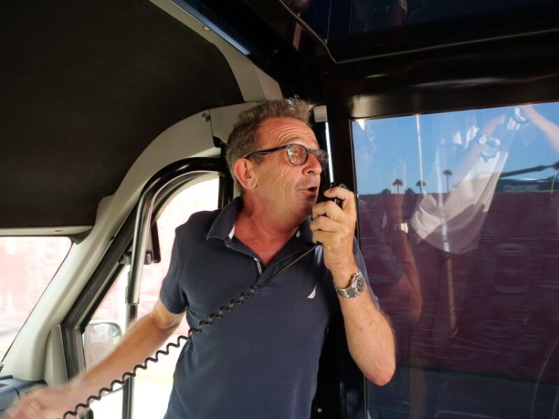 Miami Sightseeing Tour in a Convertible Bus - Key Points