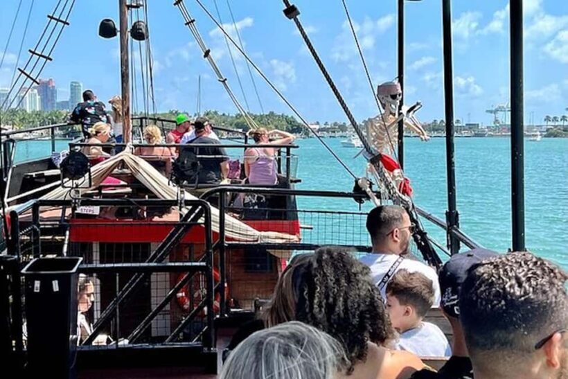 Miami: Skyline & Millionaire's Homes Pirate Boat Cruise - An In-Depth Look at the Miami Pirate Boat Tour