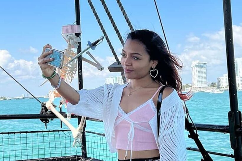 Miami: Skyline & Millionaire's Homes Pirate Boat Cruise - Practical Tips for Your Cruise