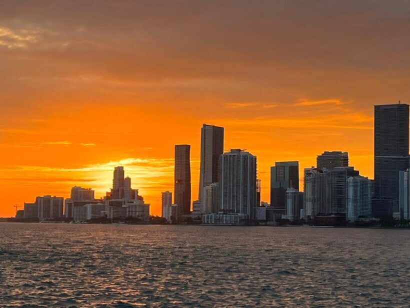 Miami: Skyline Sightseeing Cruise & Millionaire Houses - Key Points