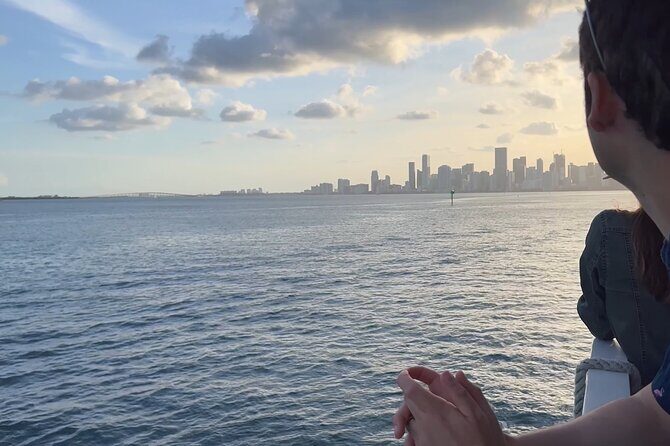 Miami Skyline Sunset Cruise with The Mojito Bar On board - Who Will Love This Experience?