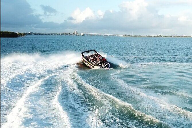 Miami Speed Boat South Beach & Hard Rock Meal at Bayside Marketplace - FAQ